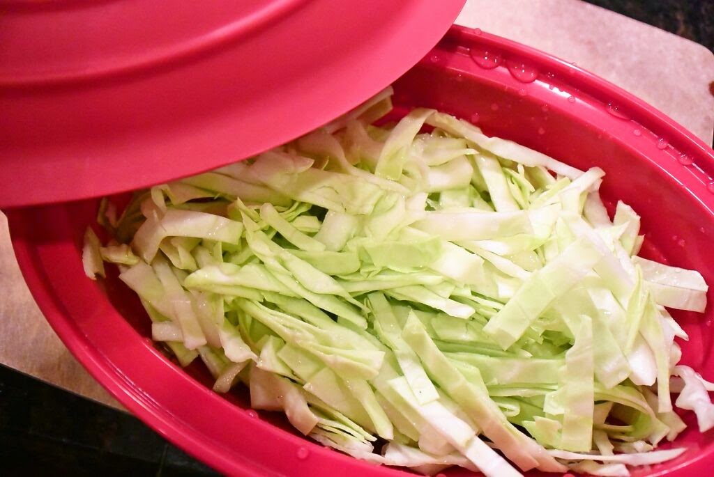 Recipes for Tom: Kyabetsu to egoma no namuru / namul salad with cabbage ...