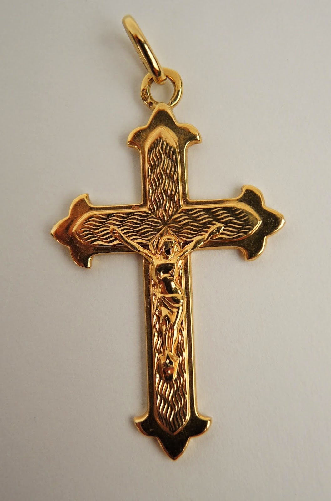 une occasion en or: Croix en or