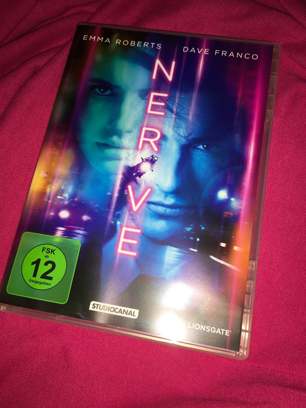 Sarah_love_Books: Nerve