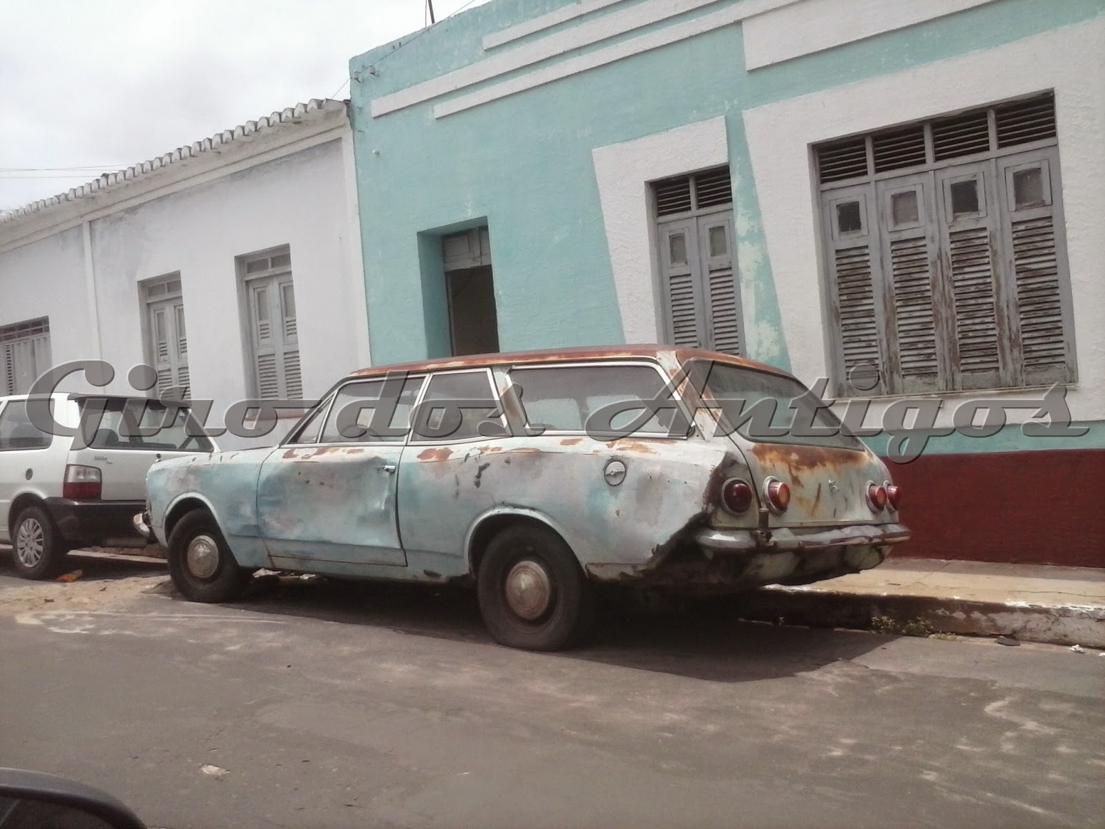 Giro dos Antigos - O Seu Blog de Carros Antigos: Abandonados ...