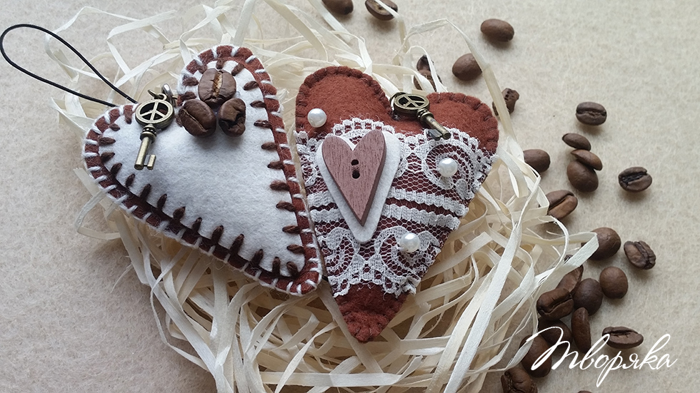 Брелки сердечки ко Дню Влюбленных своими руками | Творяка handmade
