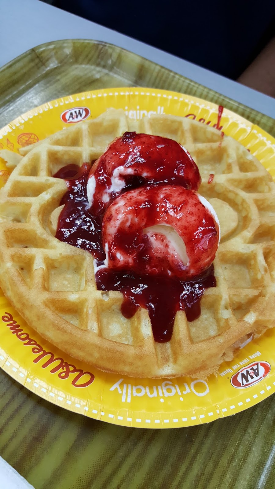 Orangezz - Foodiee: A&W @ Petaling Jaya Drive In