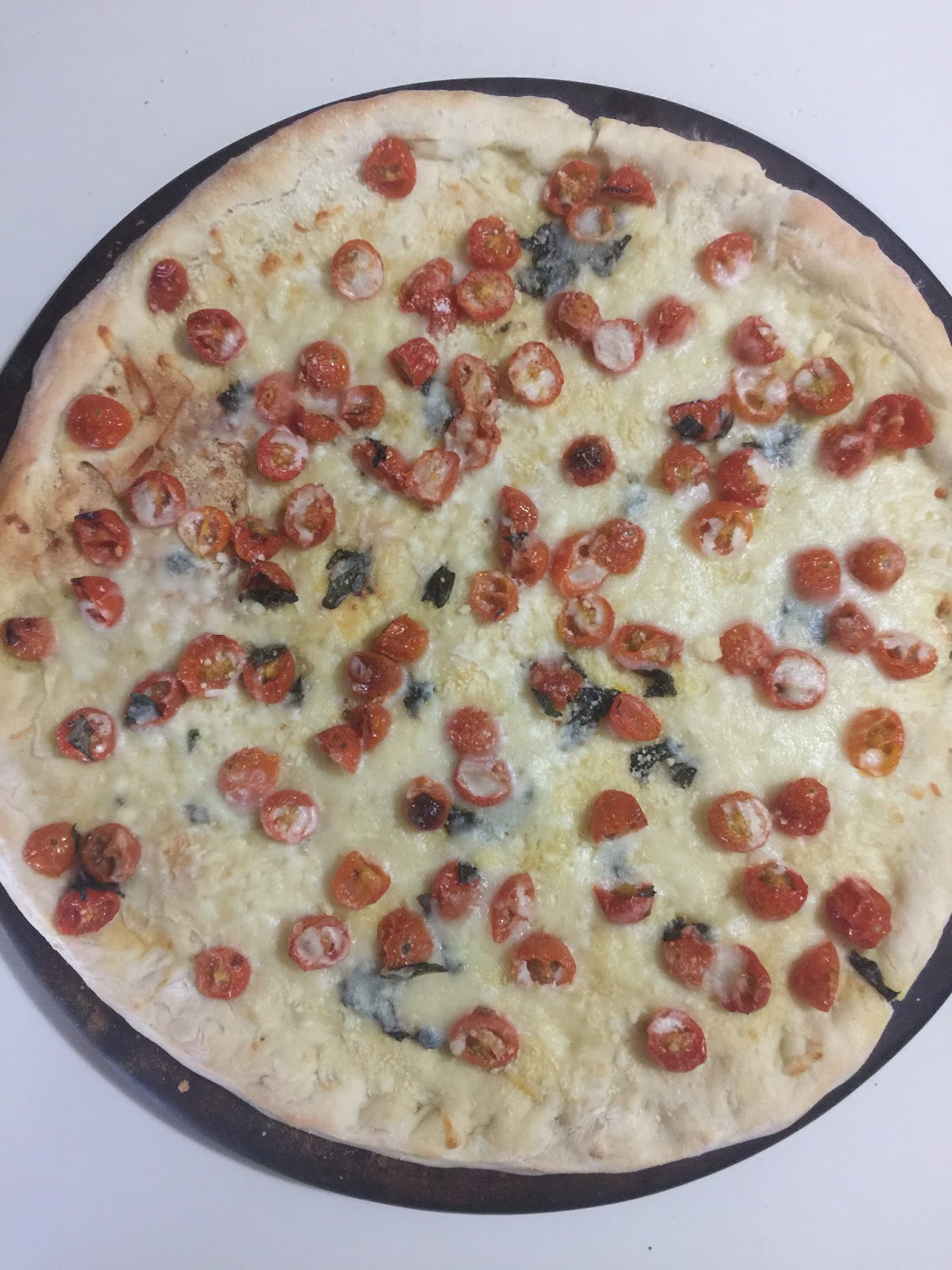 Readerbuzz: Essentials of Classic Italian Cooking: Basic Pizza