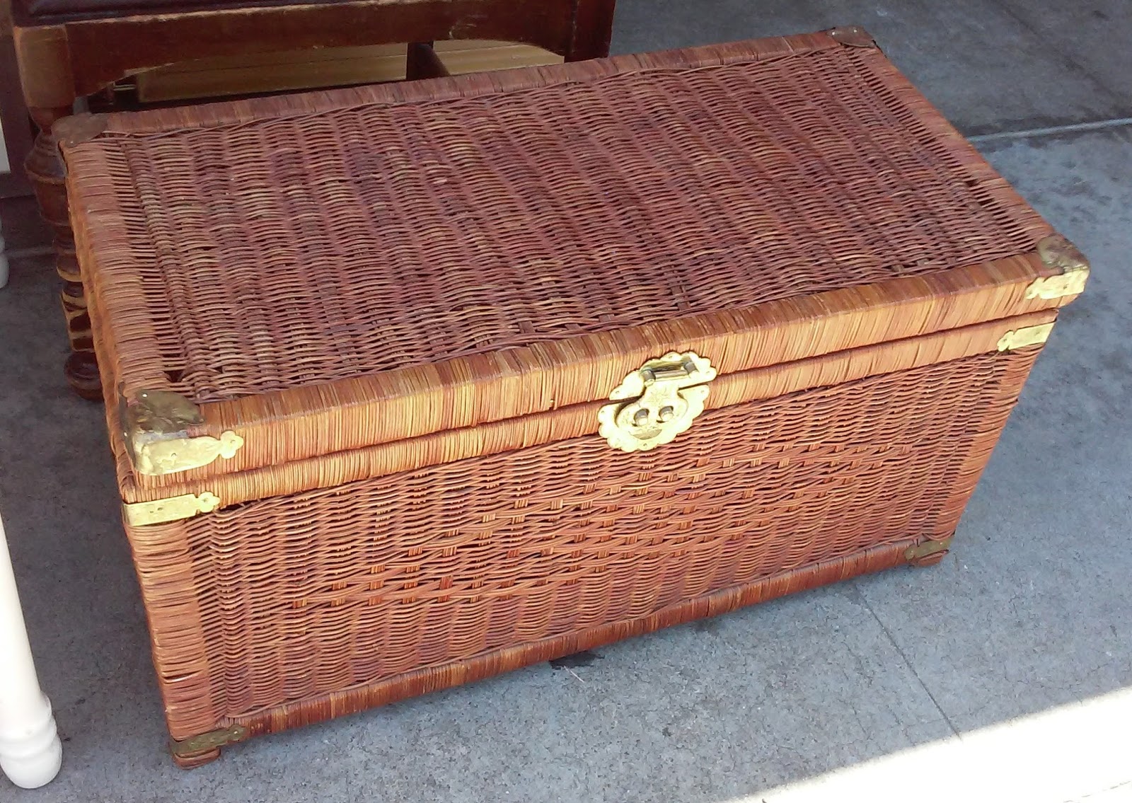 UHURU FURNITURE & COLLECTIBLES: SOLD #3382 Asian Style 32" Wicker Trunk ...