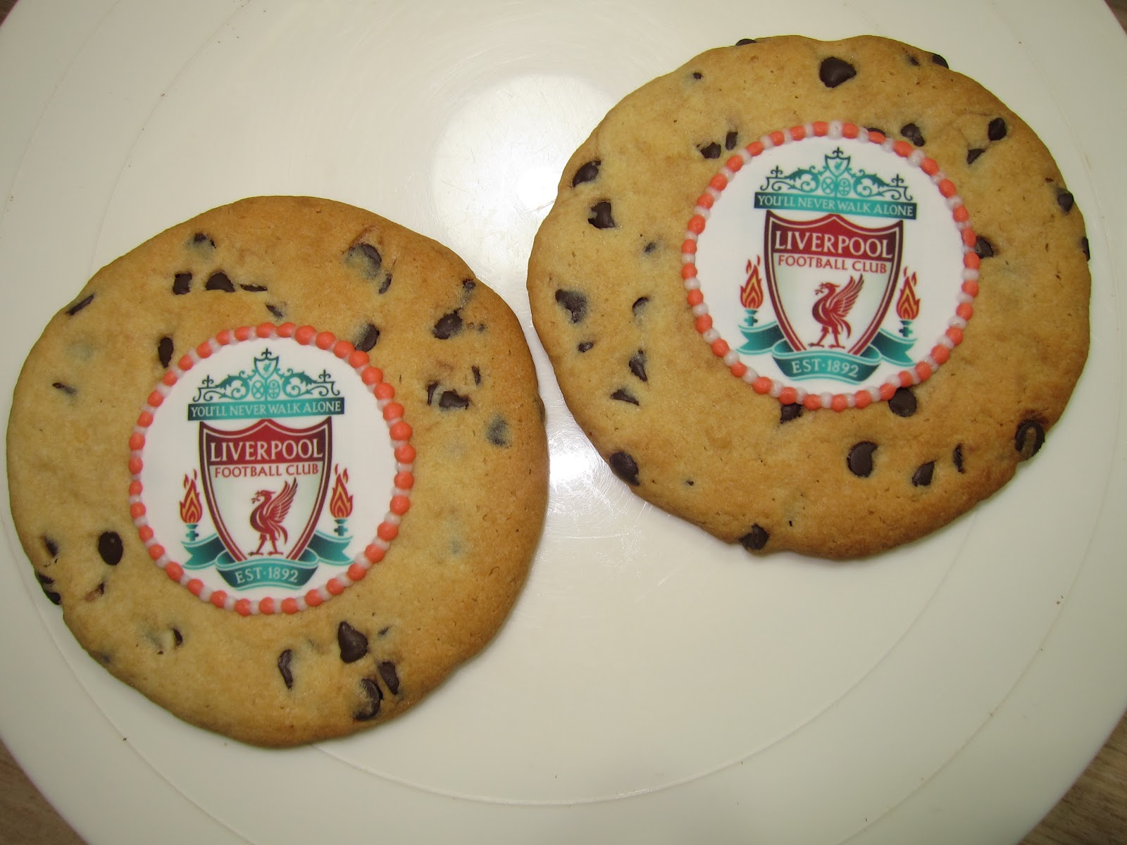 The Cookie Cat bakes from home!: Football themed cakes/cupcakes/cookies ...