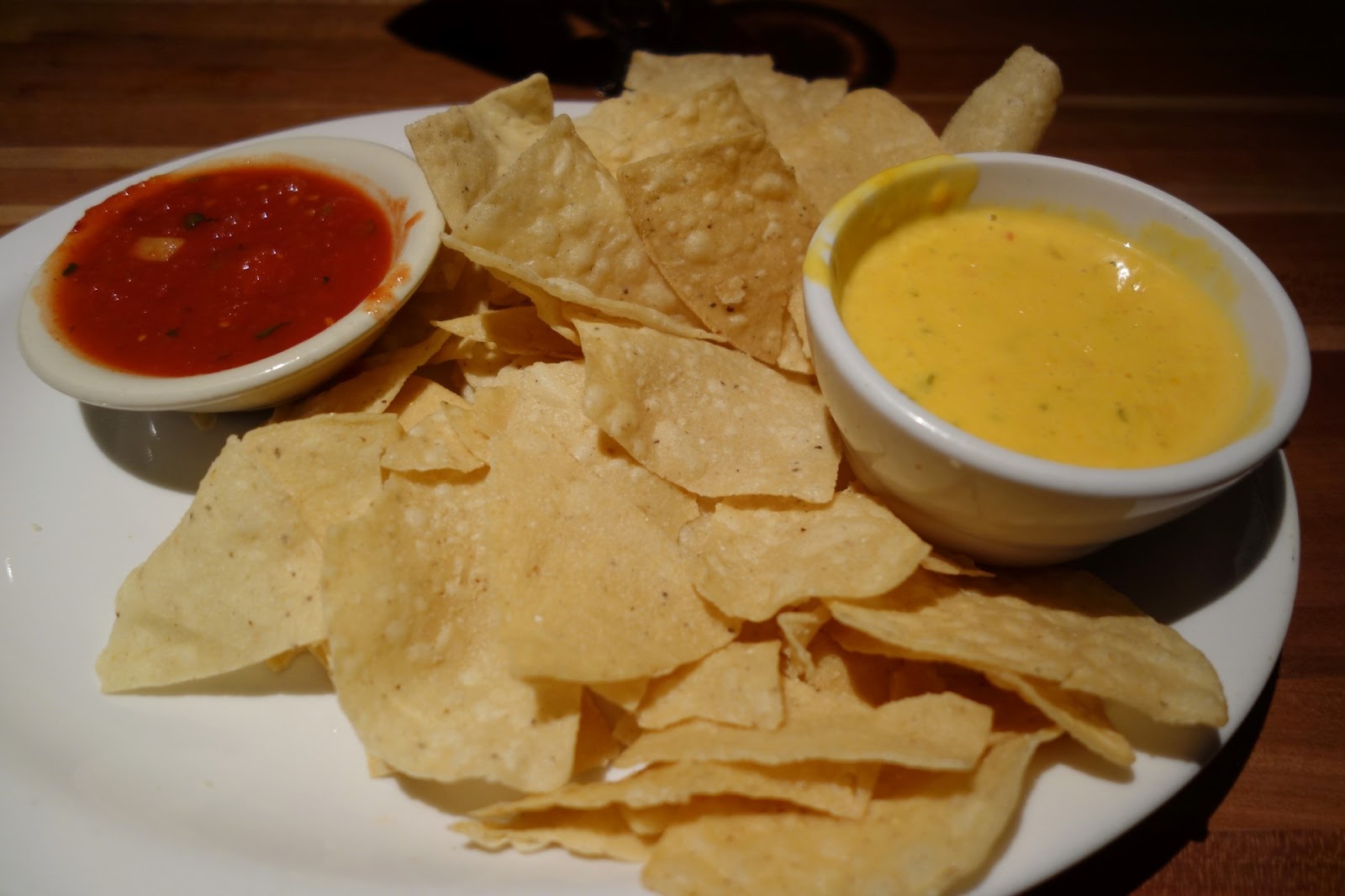 HelloKen.com: Dinner at Cheddars minus Payton