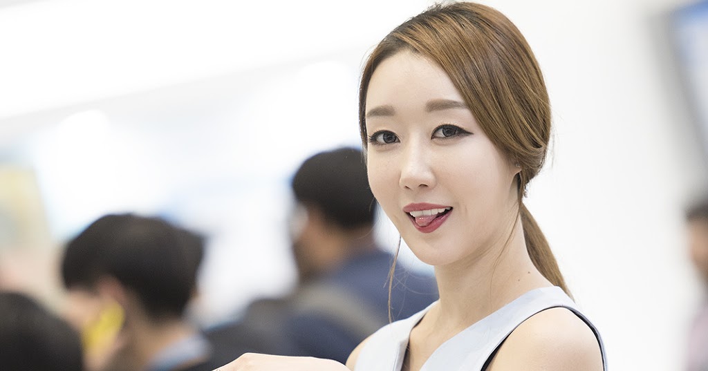 Korean Race Queens: Ye Ah Rin at KOBA 2016