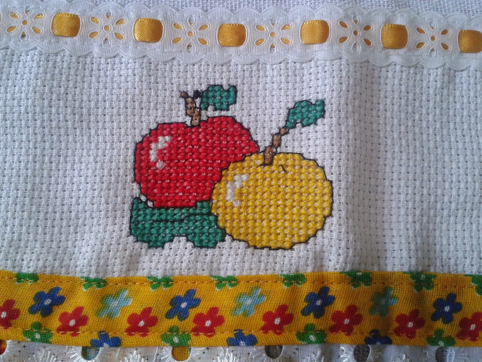 Pontos da Dina: Panos de prato em ponto cruz