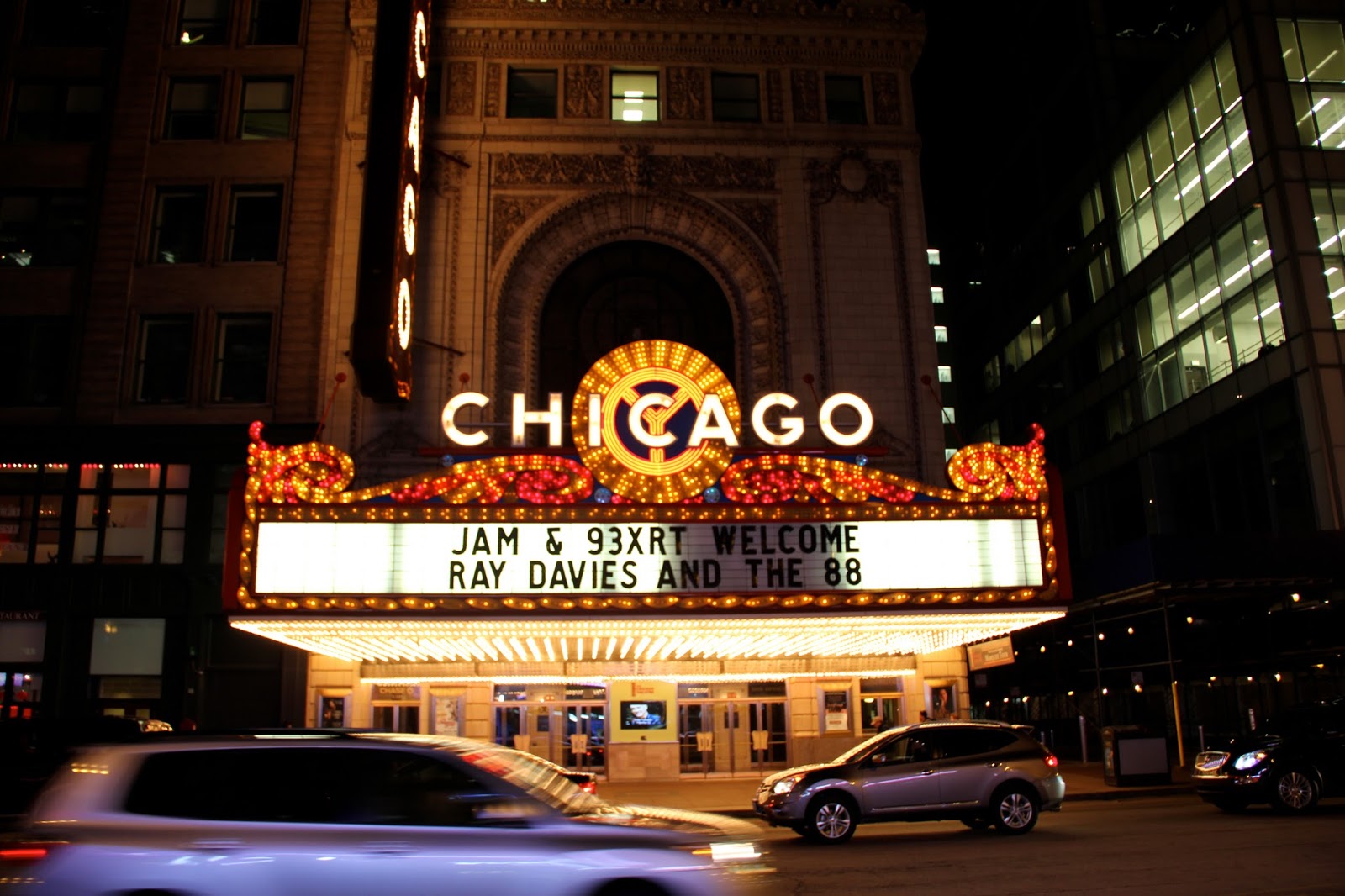 A Photo Every 24 Hours: The Chicago Sign... again