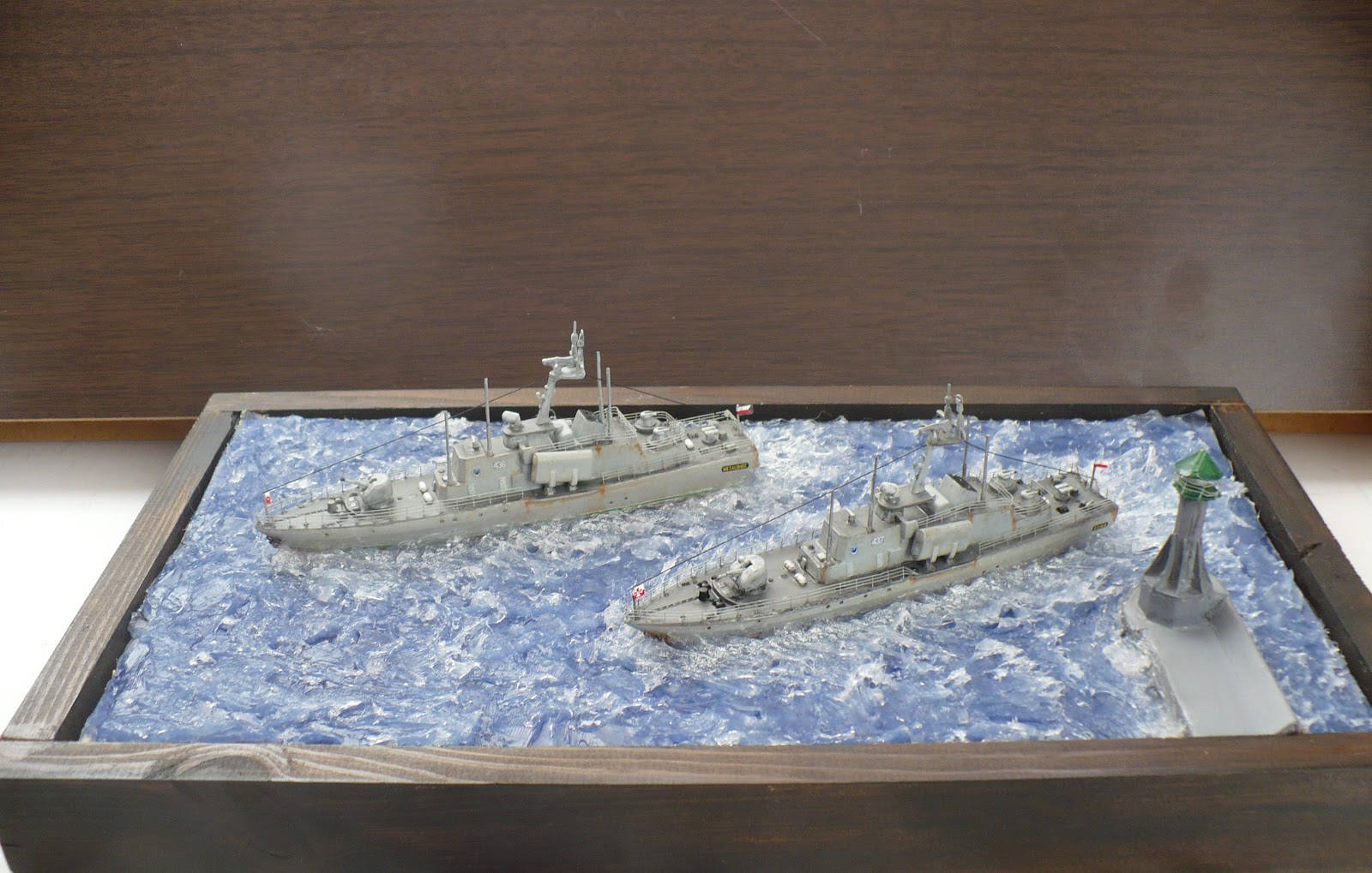 Modelarstwo okrętowe: ORP Rolnik i Metalowiec