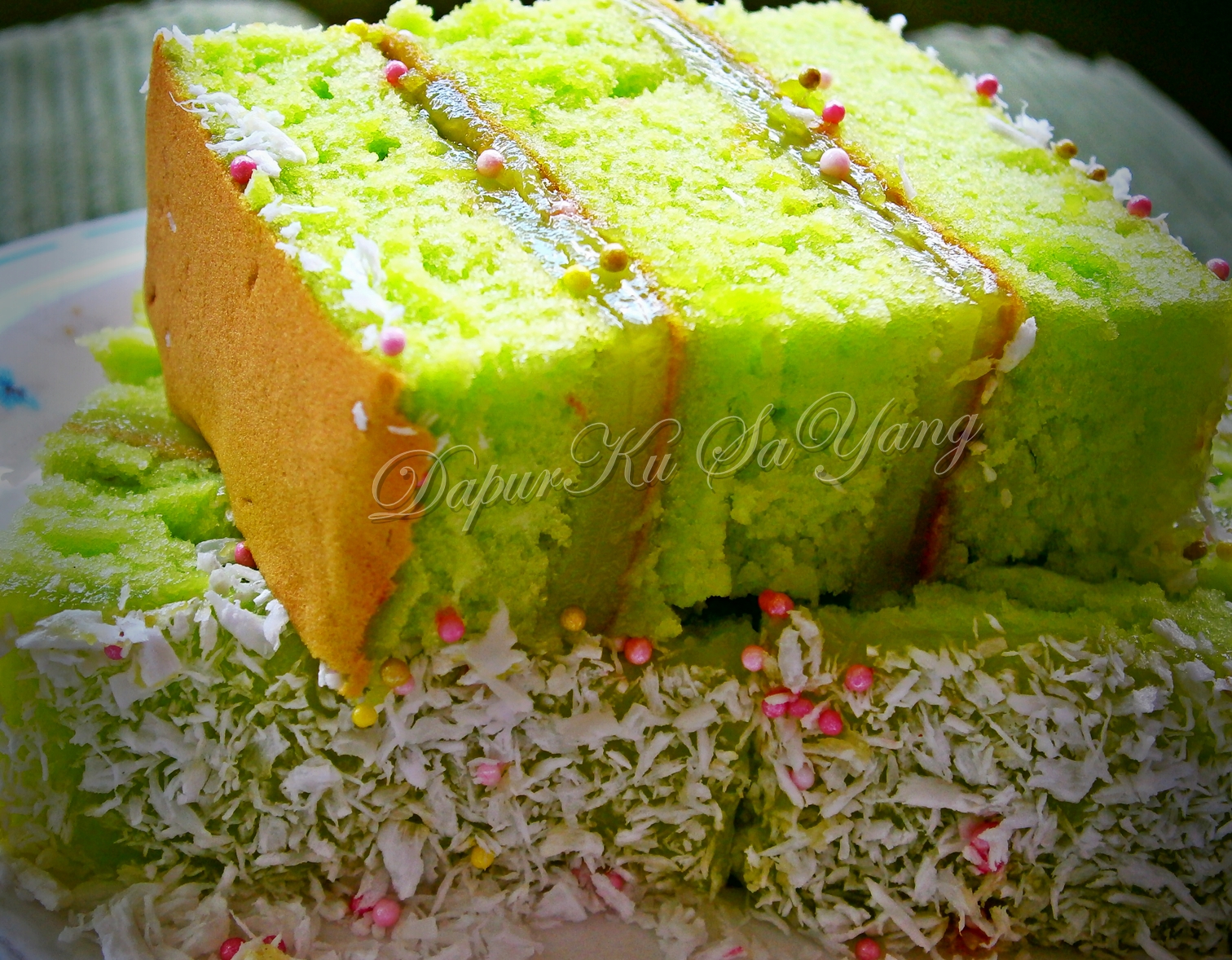 DapurKu SaYang: Kek Pandan Lapis Kastard