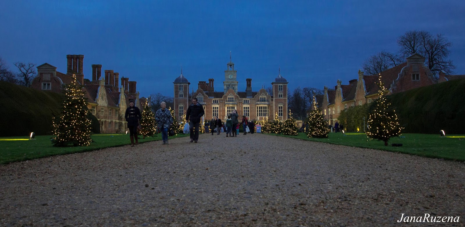 Escapes and Photography: Christmas trip to Norfolk - Blickling Hall ...