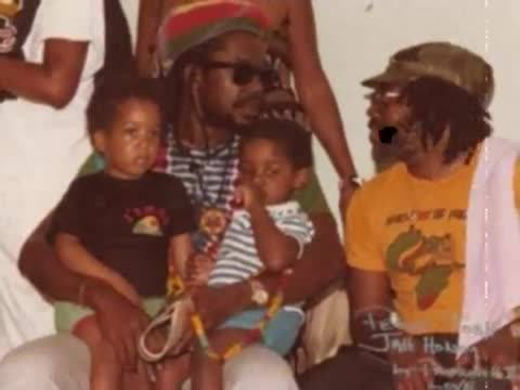 JAHMAN PHOTO ARCHIVES: Peter Tosh,children and friend..