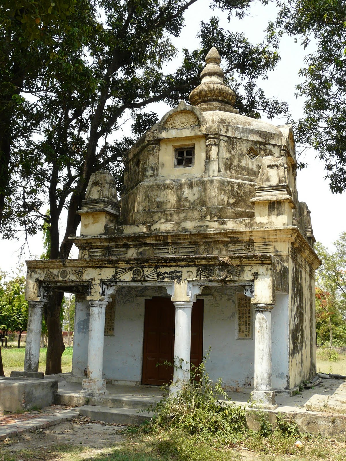Sarson ke Khet: Monastery and Pagoda at Sravasti