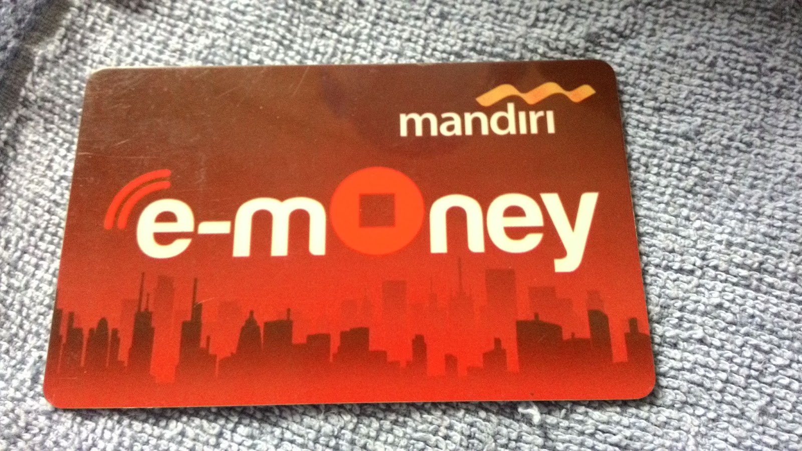 Just a Simple Blog: Kartu E-Money dan Kegunaannya