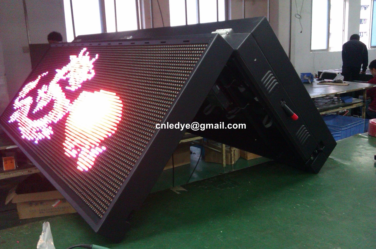 PetroLed: Front Opening Cabinet Double-sided Display Outdoor Led ...