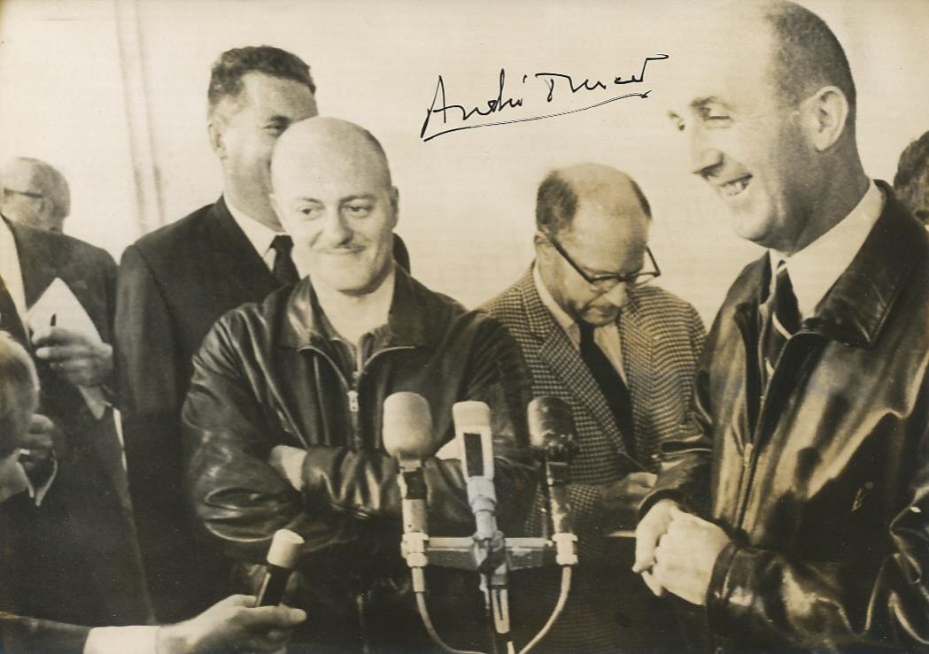 44 (b). Collection Concorde - Photographies