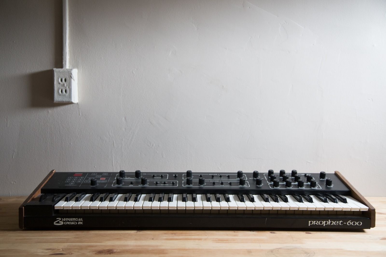 MATRIXSYNTH: Sequential Circuits Prophet 600 SN 1904