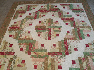 Whisper of Rose Quilts: CURVED LOG CABIN