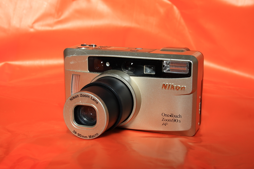Old camera collection: Nikon OneTouch Zoom 90s AF