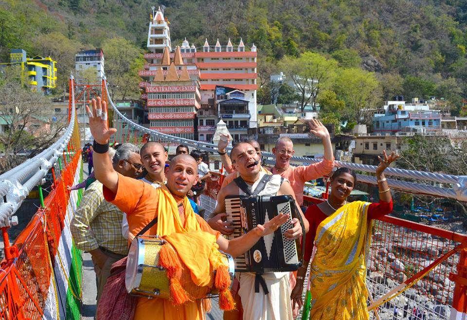 Travel Adventures of a Krishna Monk: Travel Journal#12.6: Rishikesh and ...