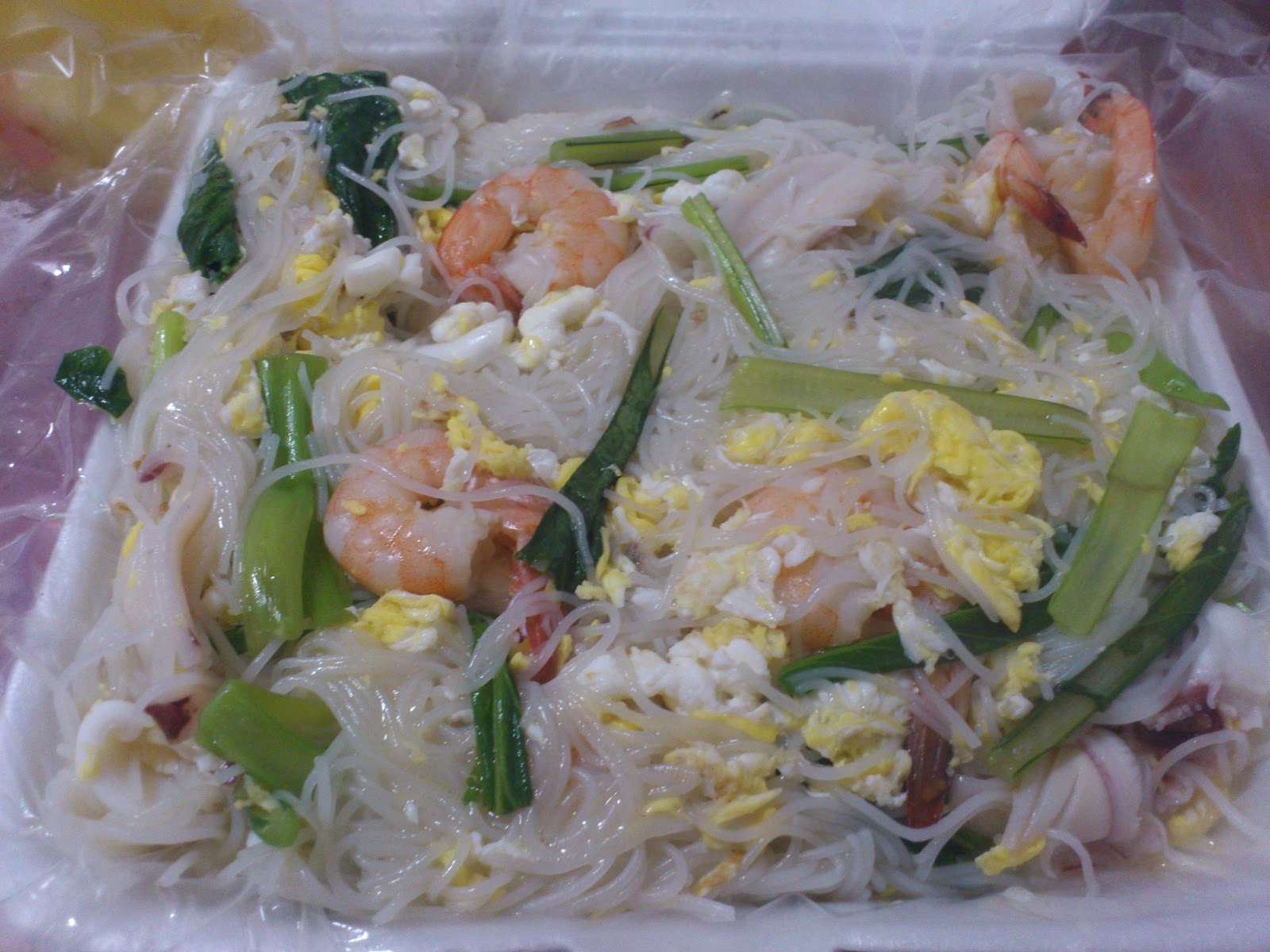 Life is a paradise: Bai Mi Fen In sembawang road