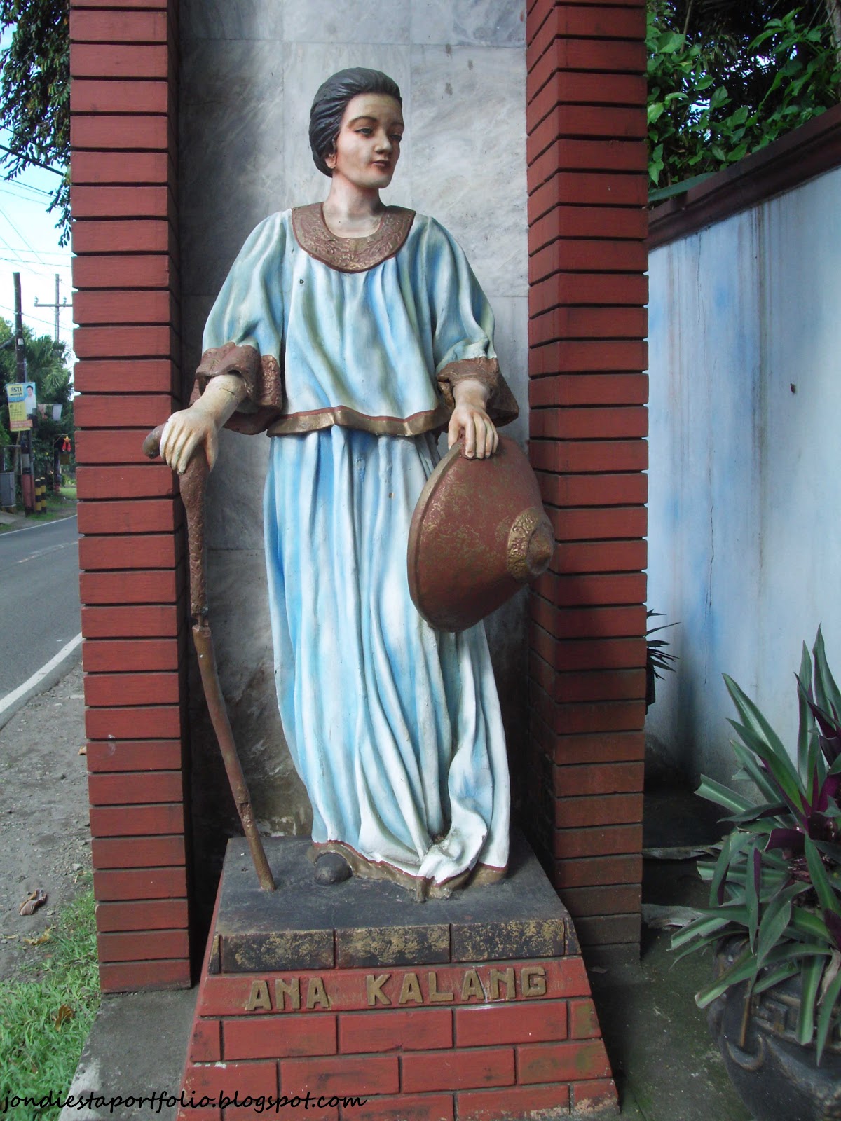 Travel and Paper Perspectives: Bounties of Nature and History in the ...