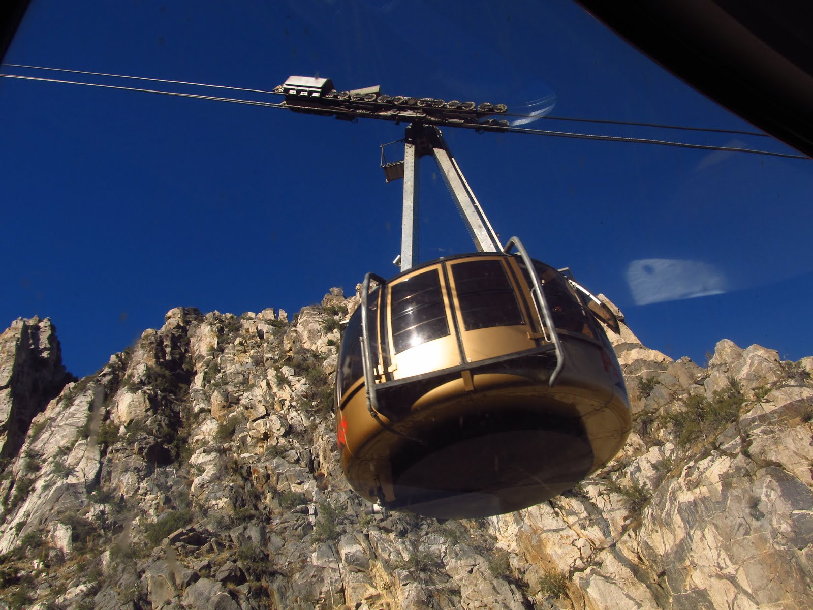 RAY HARWOOD'S JOURNAL: - The Palm Springs Aerial Tramway