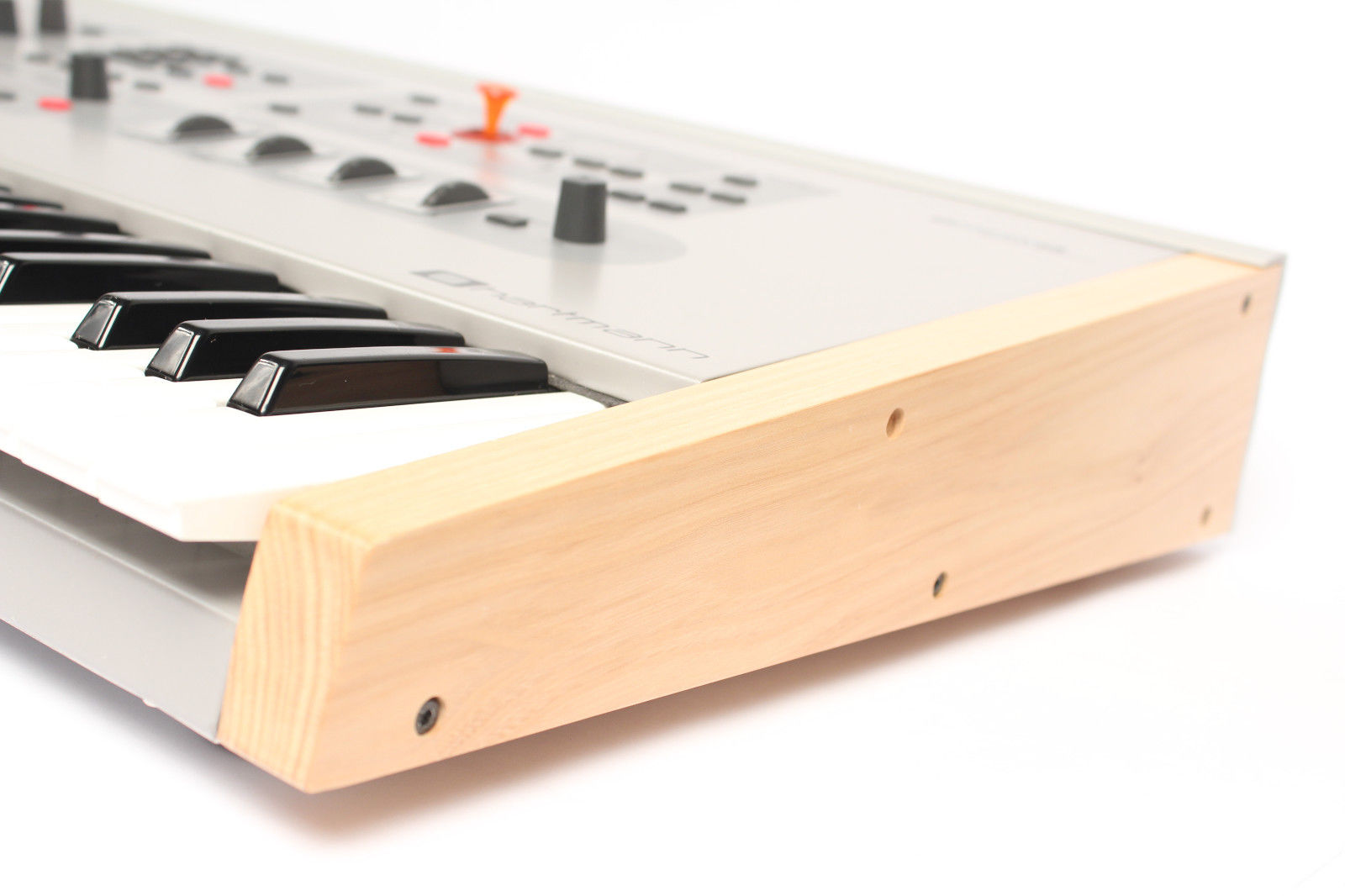 MATRIXSYNTH: Hartmann Neuron Synthesizer