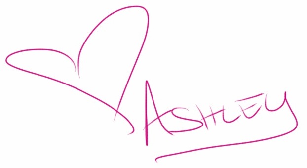 Slightly Brilliant: ::DIY:: Fabric Bulletin Board