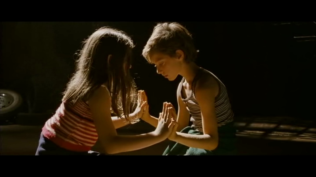 Ruggine (2011) - Loading Trailer Movies