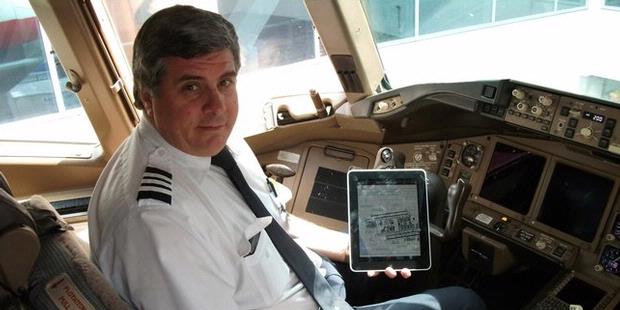 iPad Can Used in aircraft cockpit - Read Article, Tips and News Modern ...