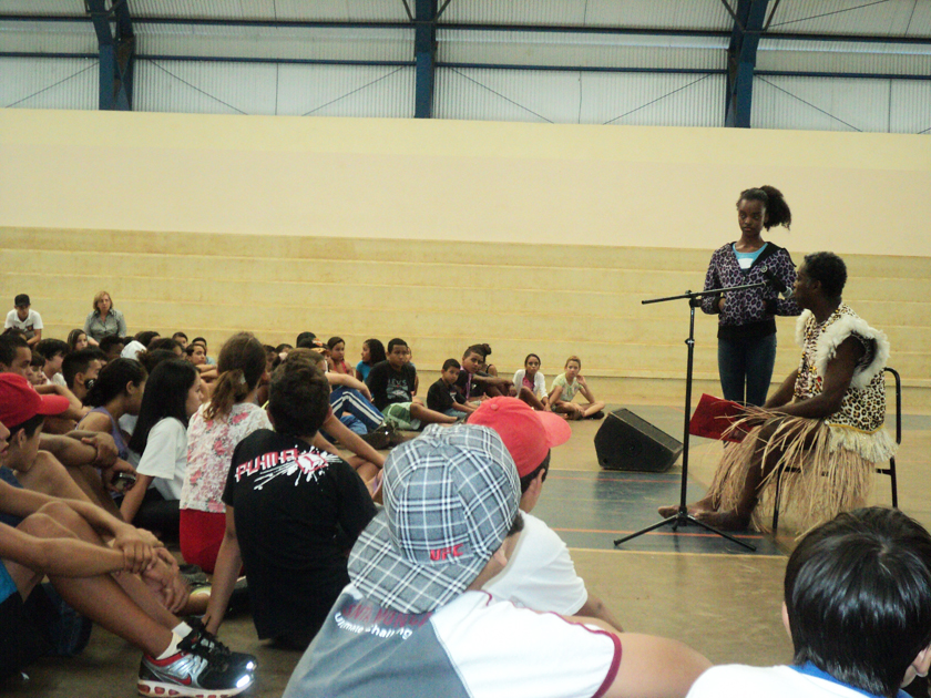 EEI DR JOÃO ALVES DOS SANTOS: Cultura Negra, Cultura Africana na escola