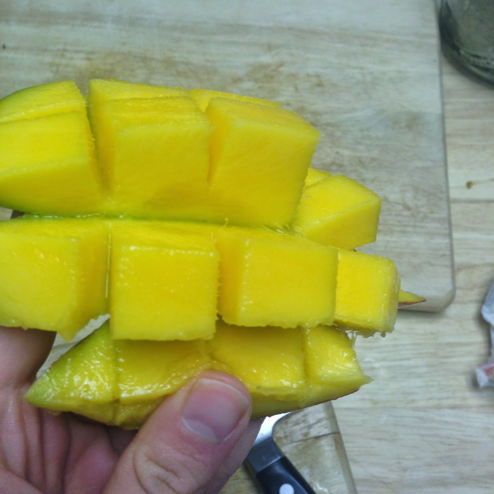 Real Housewife of Knoxville: Tropical Goodness: Mango diced and dissected