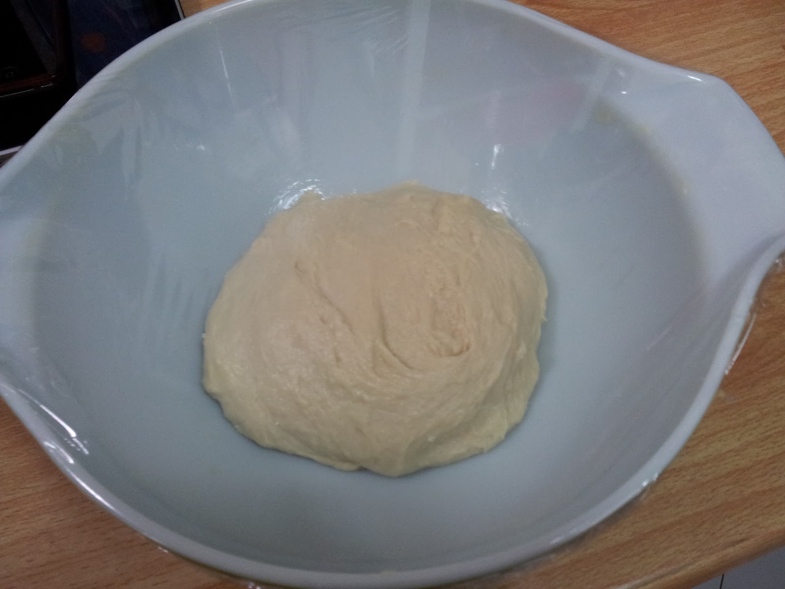 MEL MEOWS: Soft fluffy milk bread (Water roux method)