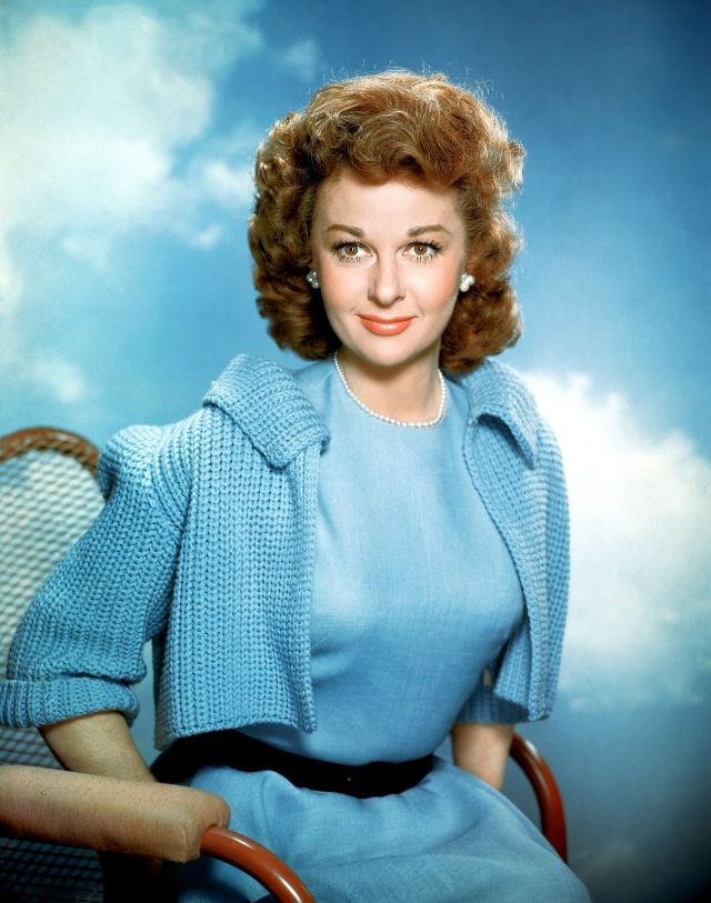 48 Glamorous Color Photos of Susan Hayward in the 1940s and 1950s ...