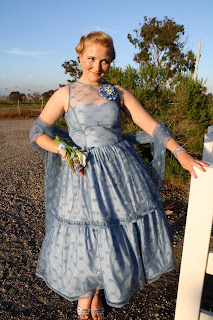 wacky tacky: Sew What?! wacky tacky Goes to the Prom!!