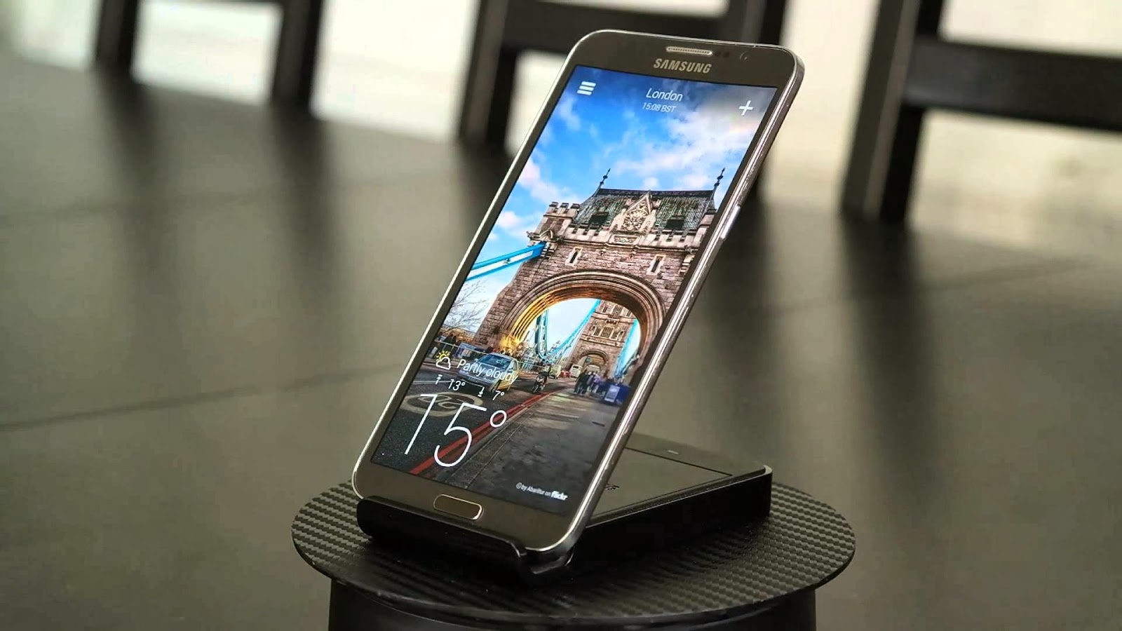 8 Produk Terbaru Smartphone Samsung 2014
