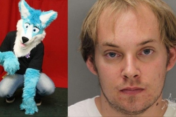 Hombre se disfrazaba de perro y tenía sexo con su gato