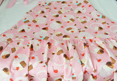 Vikalpah: How to sew an Apron with gathered bottom