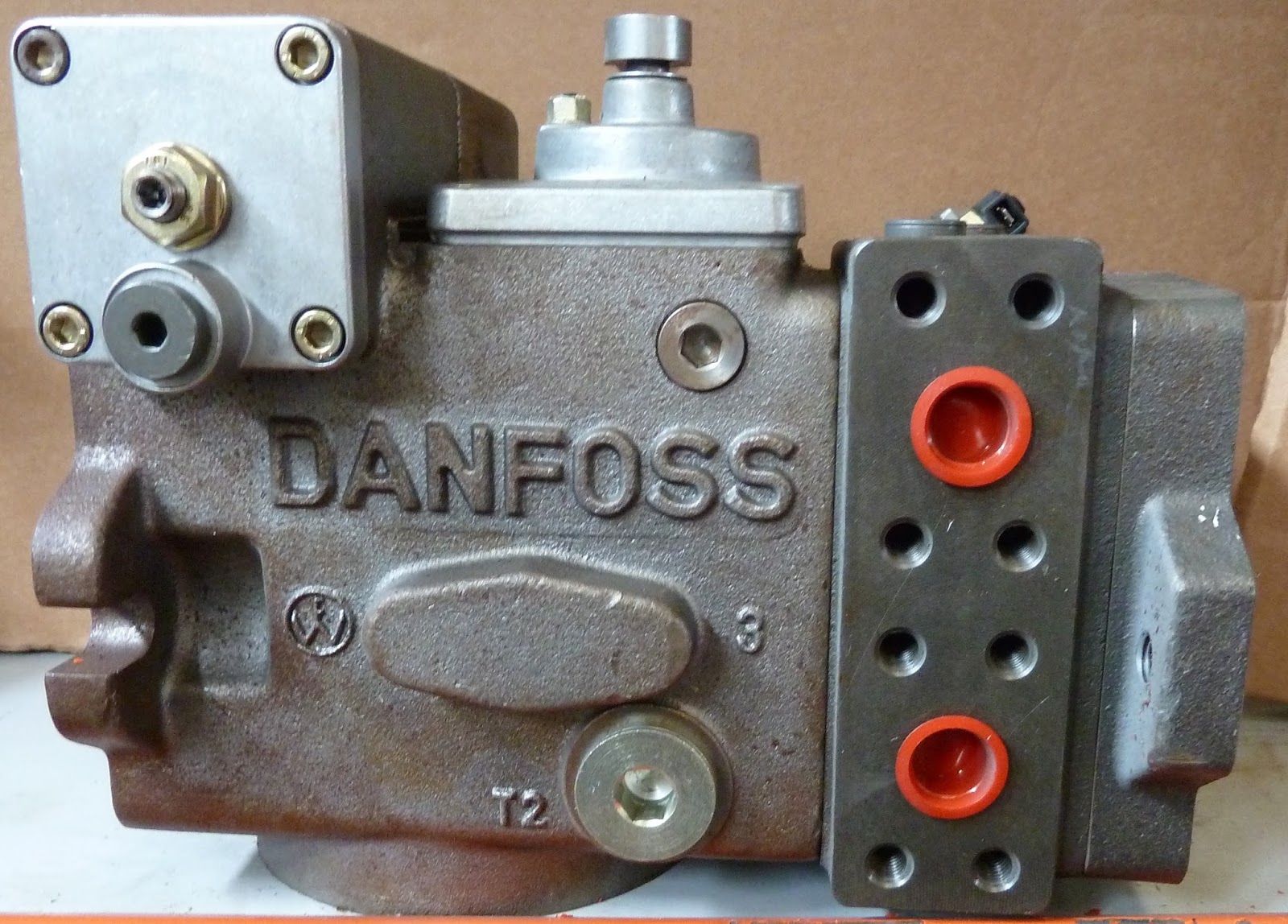 P & R Hydraulics Ltd - Repairs: Danfoss Hydrostatic Transmission Pump ...