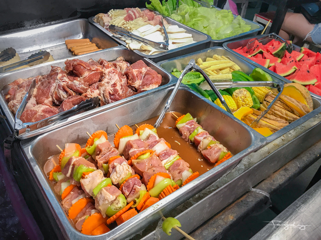 【Mangkorn/Mungkorn Seafood @ Bangkok】吃到饱炭烧自助海鲜餐 - FENNYSHARING