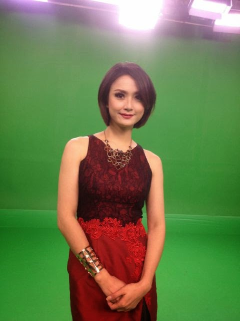 Jessica Tan: HOST INSERT PAGI - TRANS TV