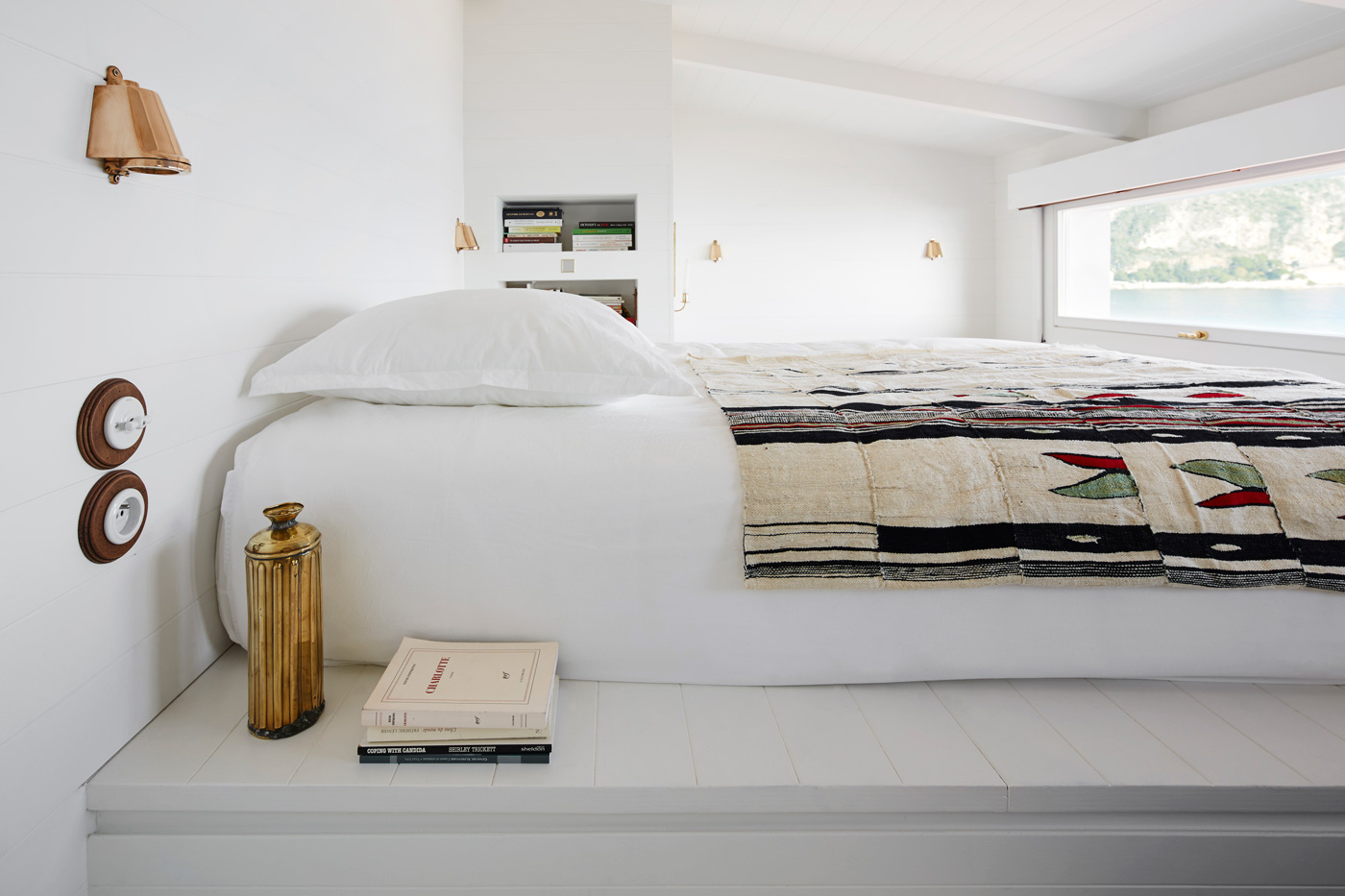 Decor Inspiration Italian Beach Life: A lovely seaside cabin in Liguria ...