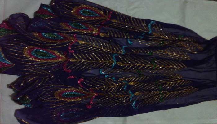 Properti Tari Merak Lengkap Gambar dan Penjelasannya - Cinta Indonesia