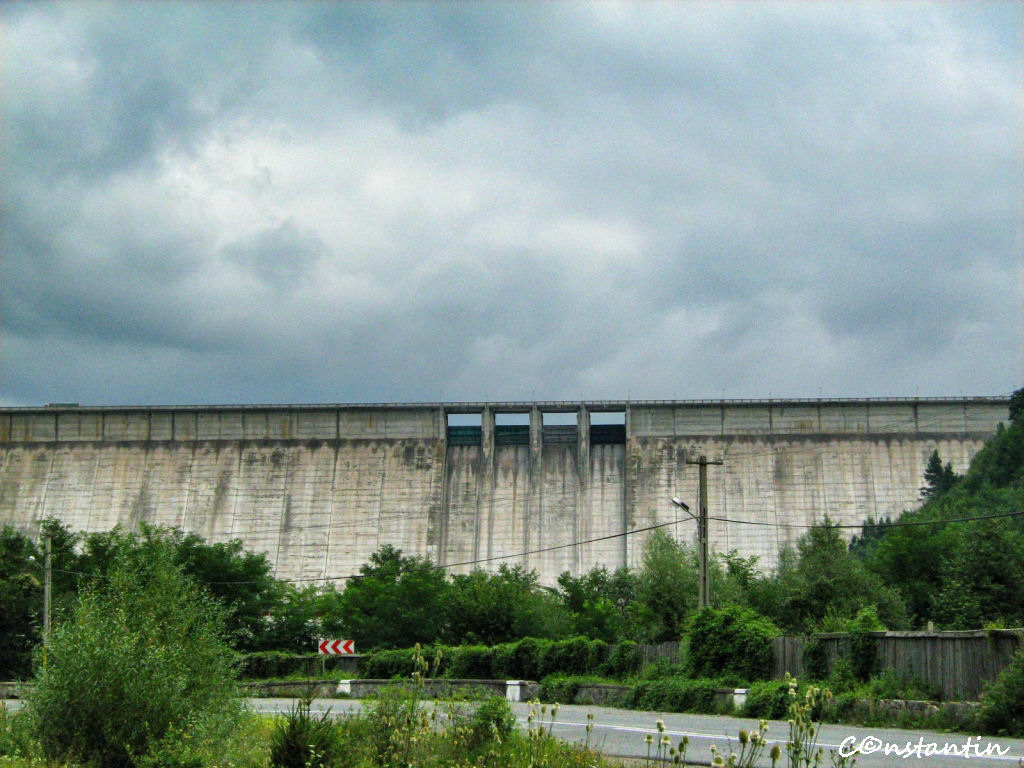 FOTO-IDEEA: De la Hoover Dam la Bicaz