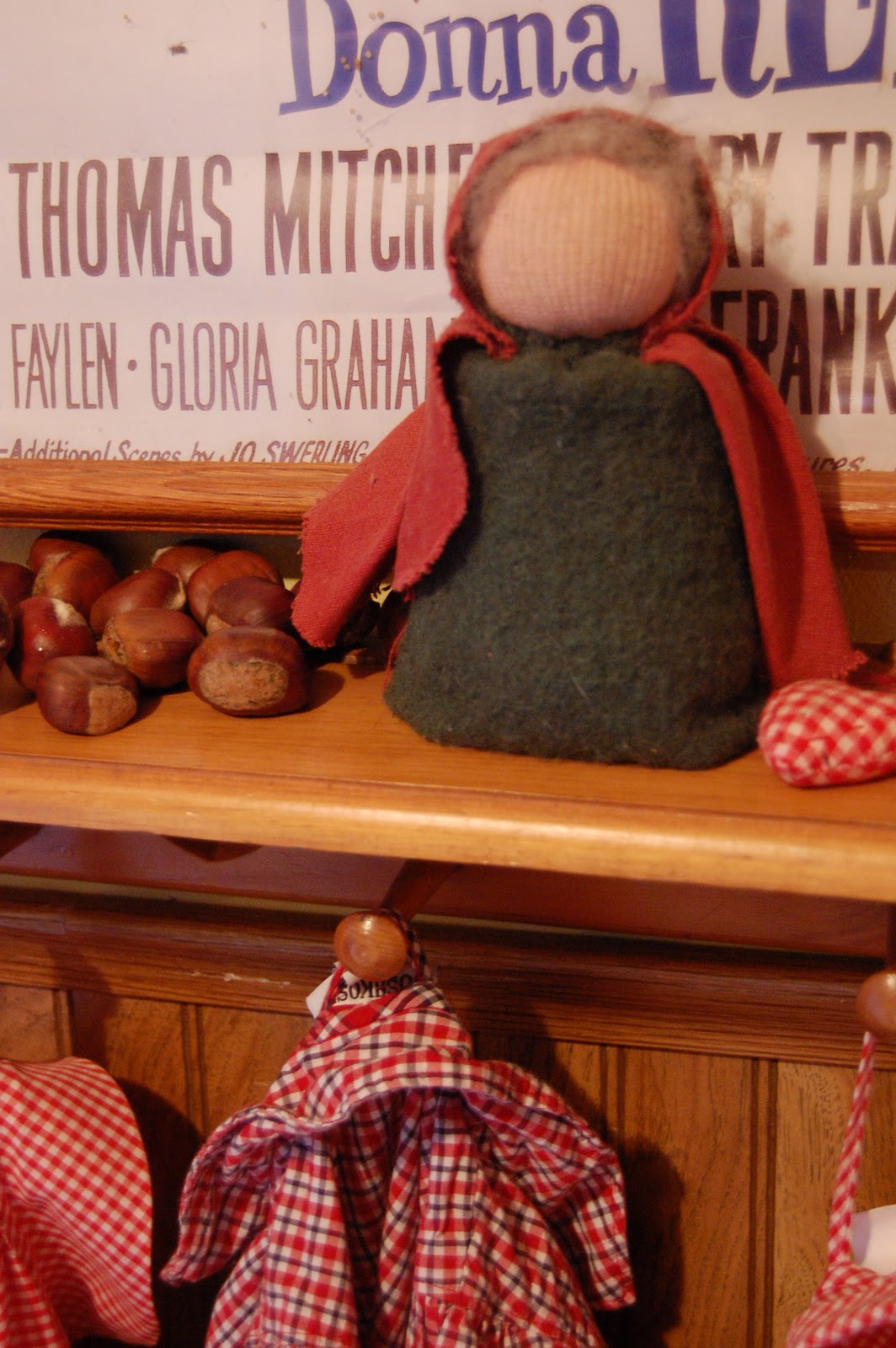 Marian Homestead: La Castanyera (The Chestnut Lady)