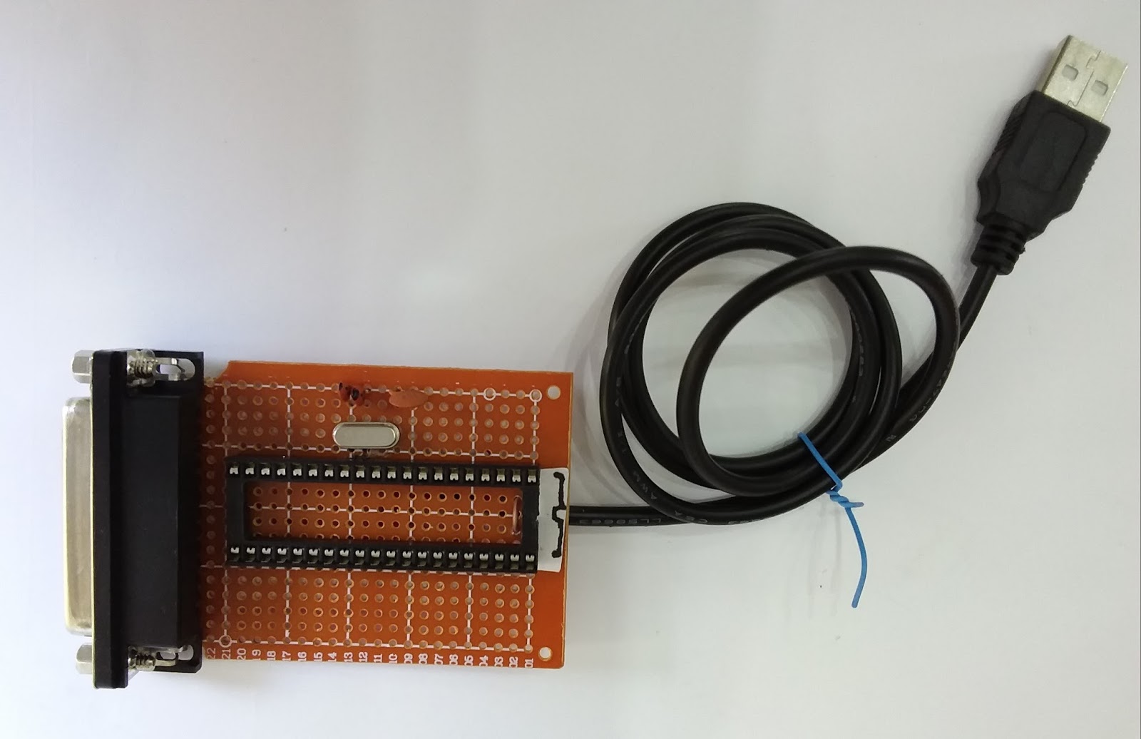 Commodore 64 Personal Computer: Opis budowy SD2IEC