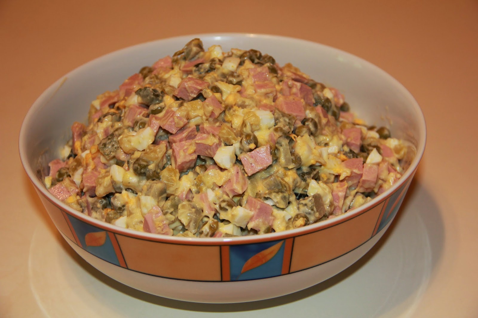 Russischer Salat ,,Olivje" / Салат ,,Оливье" ~ Kulinarica