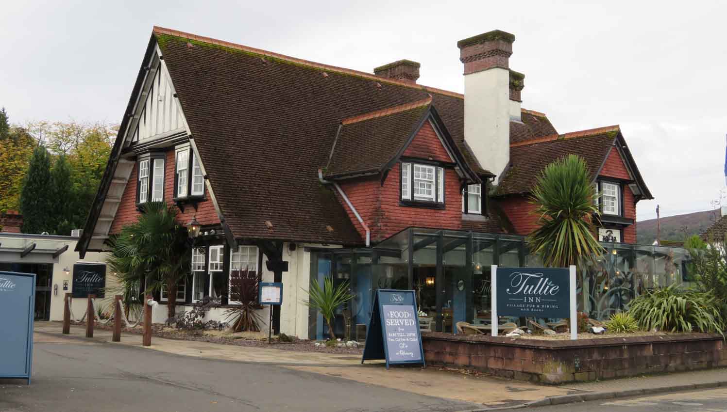 Alex and Bob`s Blue Sky Scotland: Loch Lomond Gallery. Balloch Castle ...